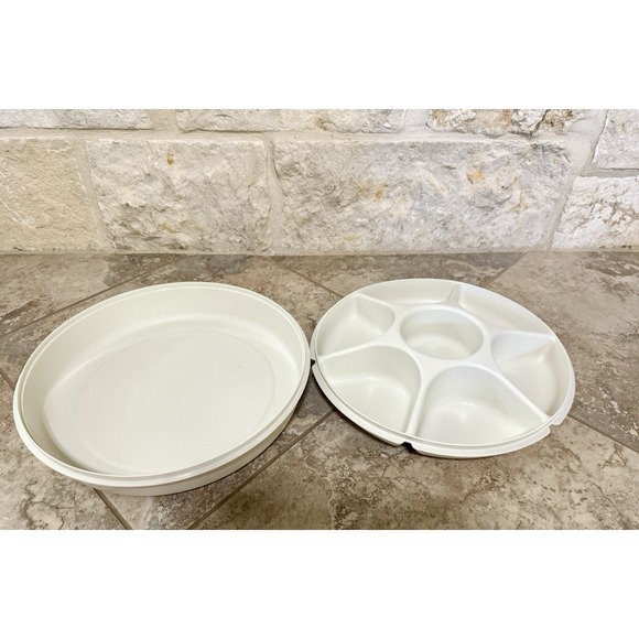 Tupperware | Kitchen | Vintage Divided Tupperware Veggie Fruit Chip Dip ...